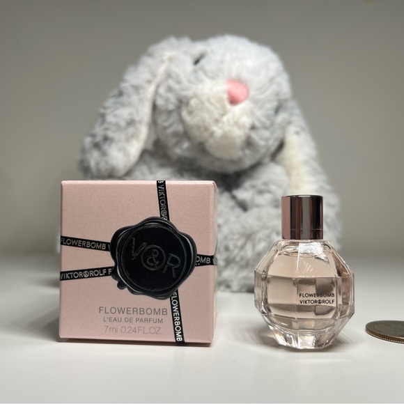 Viktor & Rolf | Bath & Body | Viktorrolf Flowerbomb Mini Splash | Poshmark